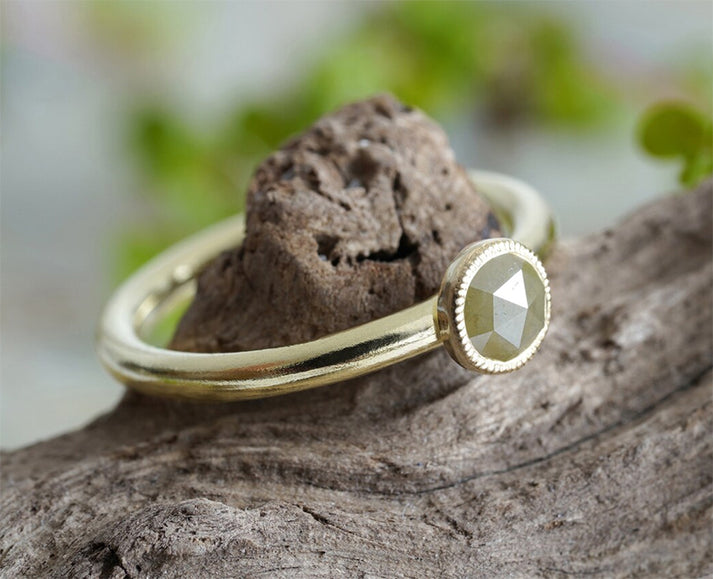Olive Green Diamond Ring in 18k Yellow Gold, Diamond Engagement Ring ...
